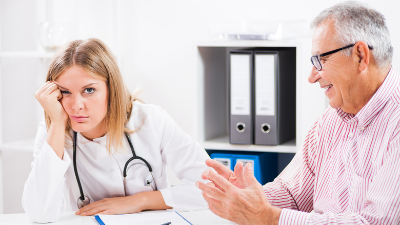 Things you should never do during a doctor's appointment
