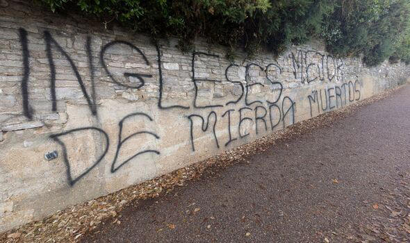 Shocking 'English better off dead' graffiti appears on wall in popular ...