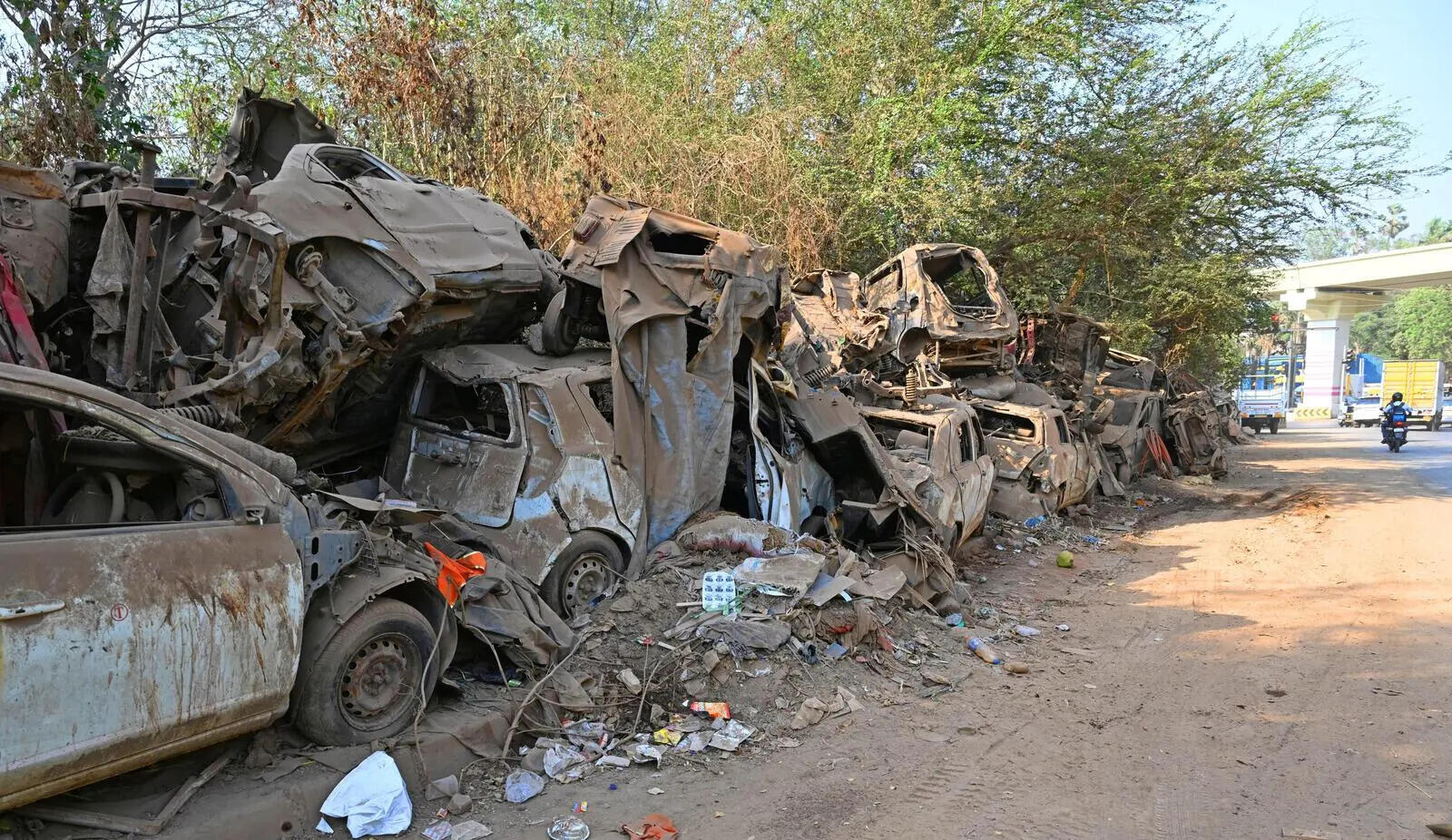Govt simplifies vehicle scrapping process, announces tax benefits