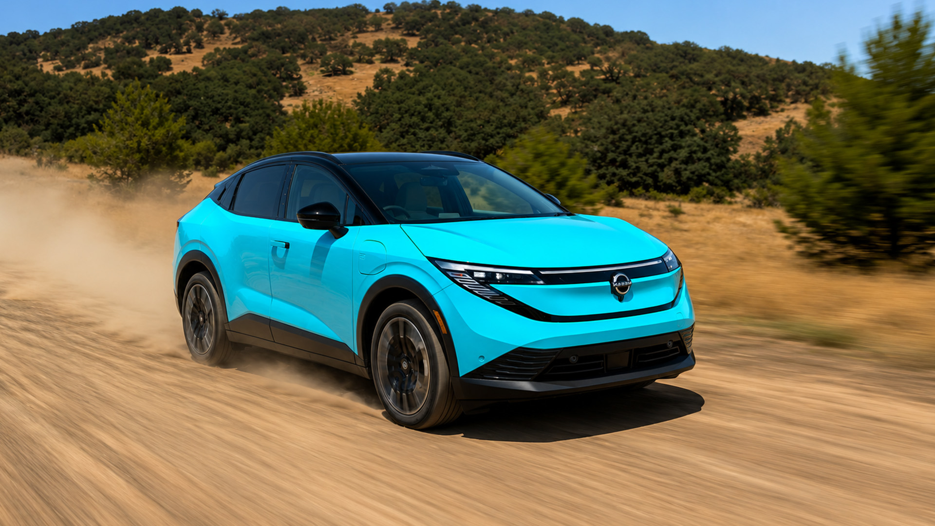 Can the new Nissan LEAF compete with more expensive EVs?