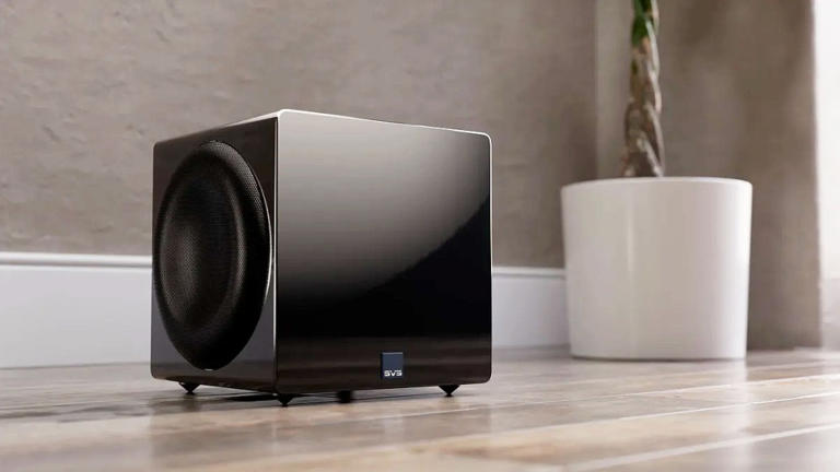 Caisson de basses SVS 3000 Micro RlEvolution : 1 200 W dans un cube