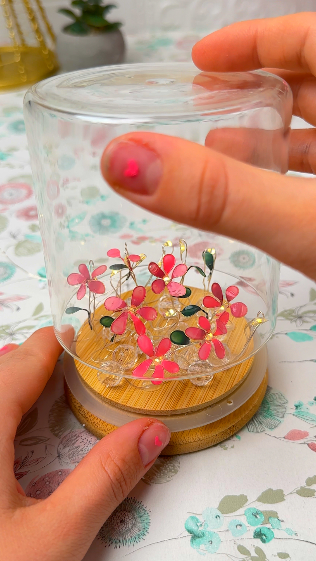Mini flower world in glass 💖🌿