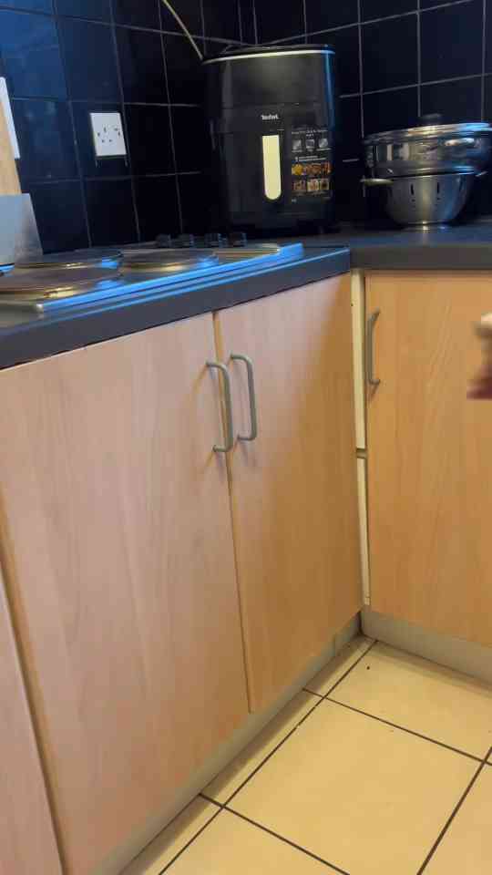 Kitchen clean and dinner ideas for busy family days
