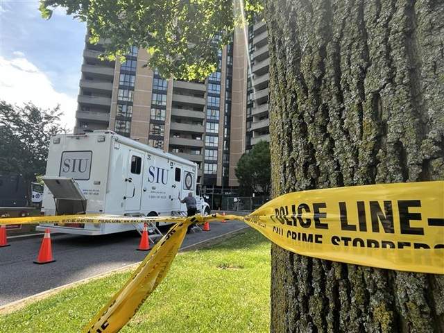 Teen accused in shooting death of Toronto police officer appears in court