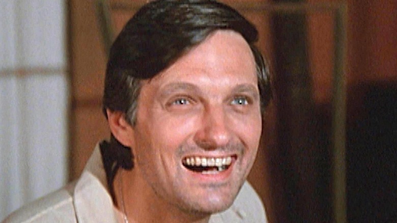 The best time that Hawkeye ever broke character on MASH