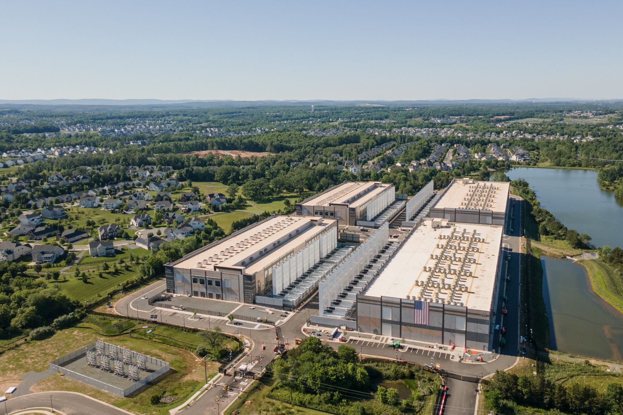 Amazon says its data centers use 2.5 billion gallons of water