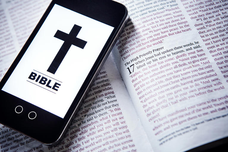 As Mike Winger targets the Passion Translation, here are 5 Bible apps ...