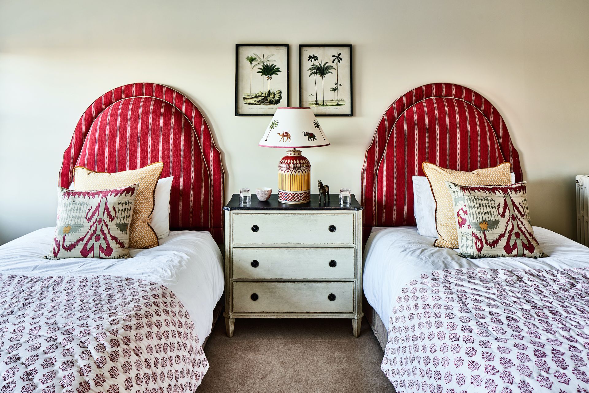 Inspirational country bedroom ideas