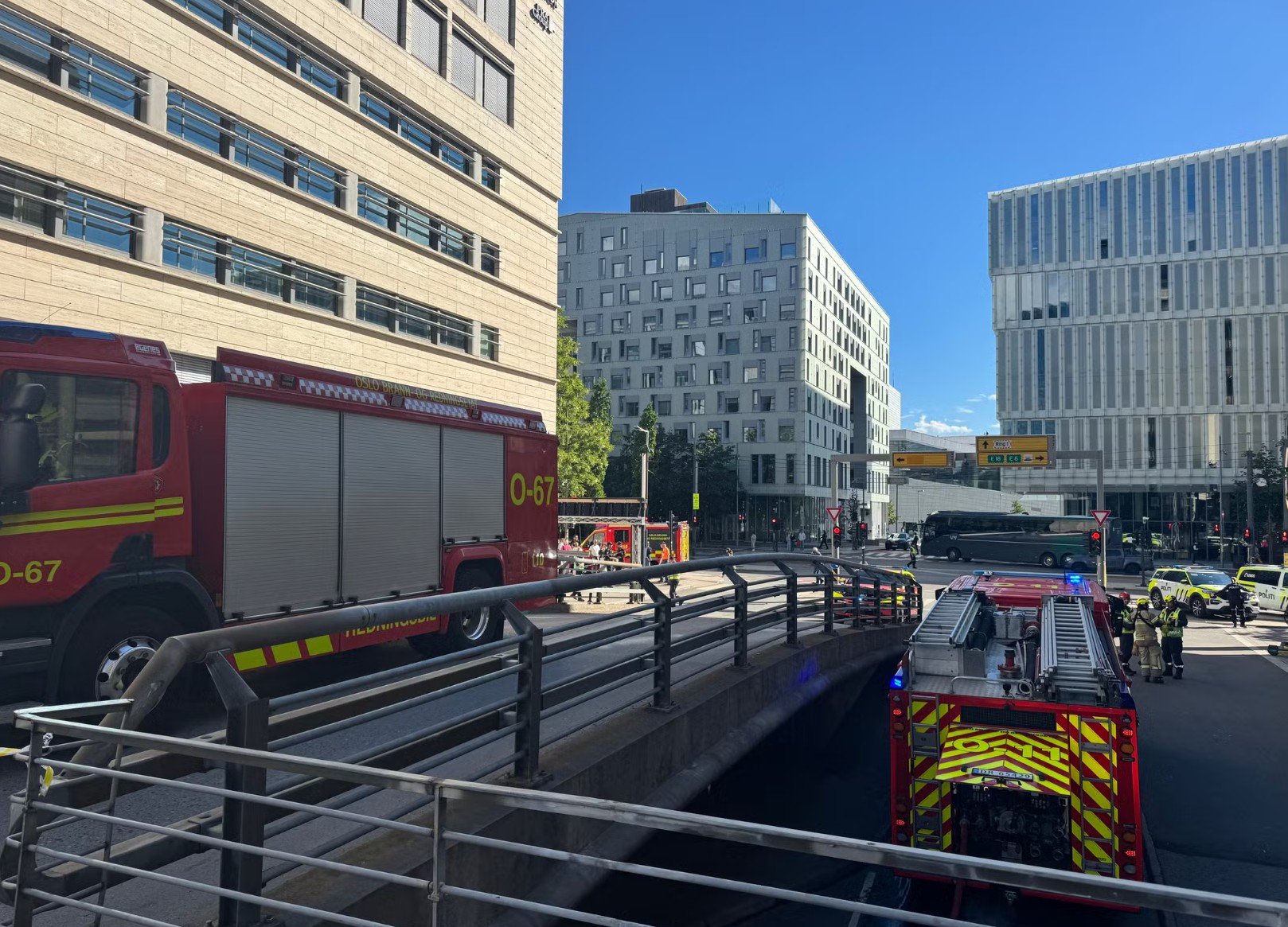 Bilbrann i parkeringshus på Oslo S: – Har spredd seg