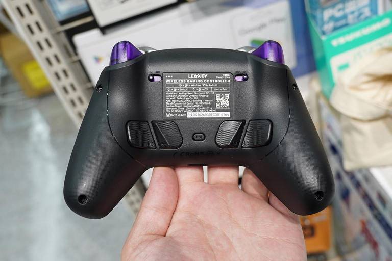 高精度TMRスティック搭載ゲームパッド「XENO PLUS COMBO」が発売