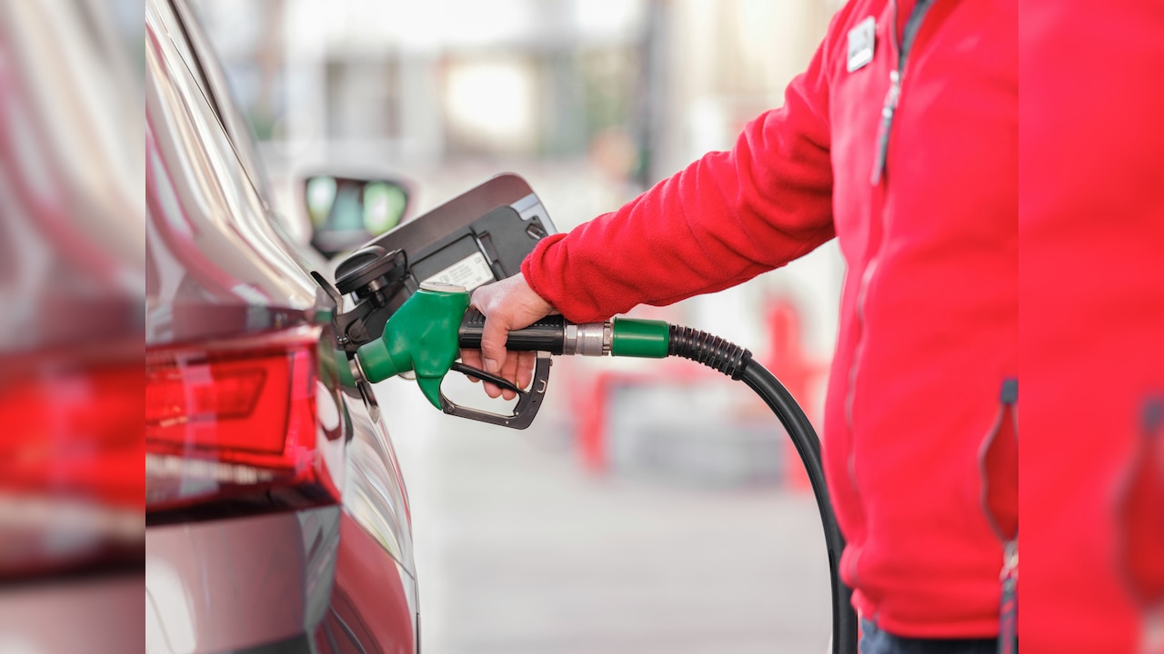 Have petrol, diesel prices fallen today on Brent touching $79? Check ...