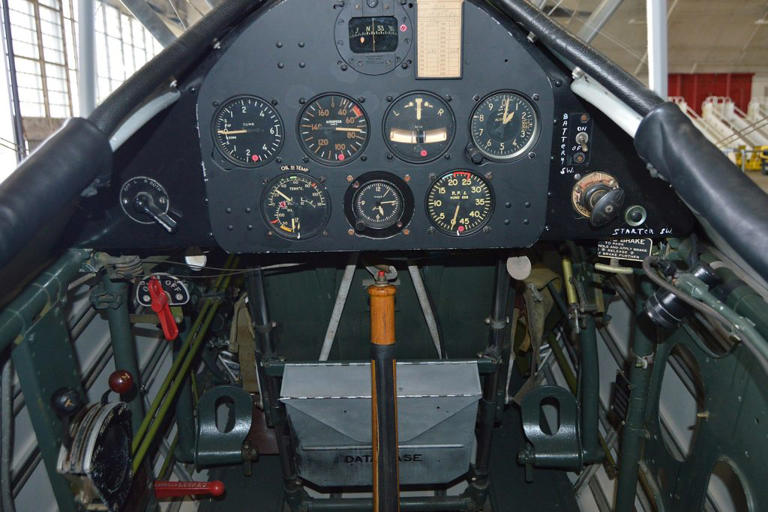 Stearman fly-in to bring more than 40 historic biplanes to National ...