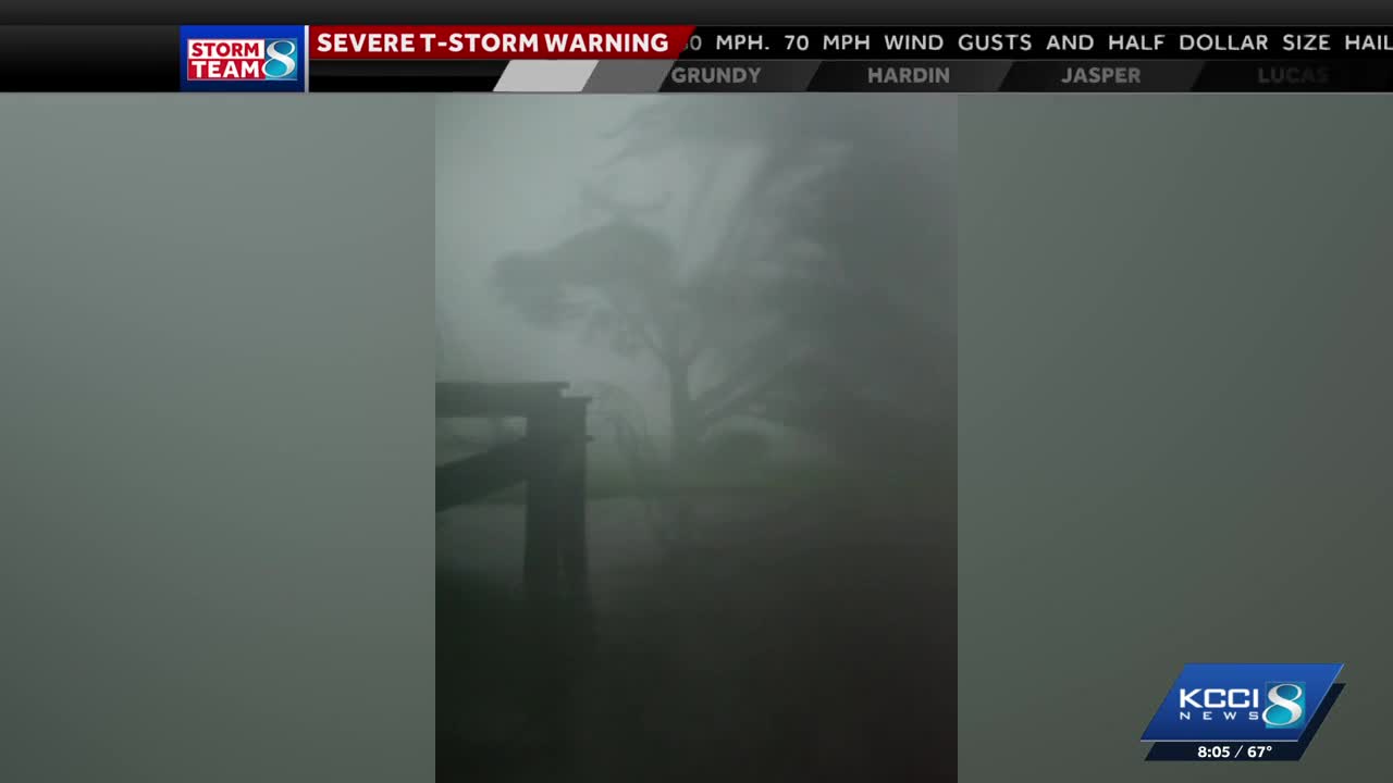Video shows winds topple tree near Creston, Iowa