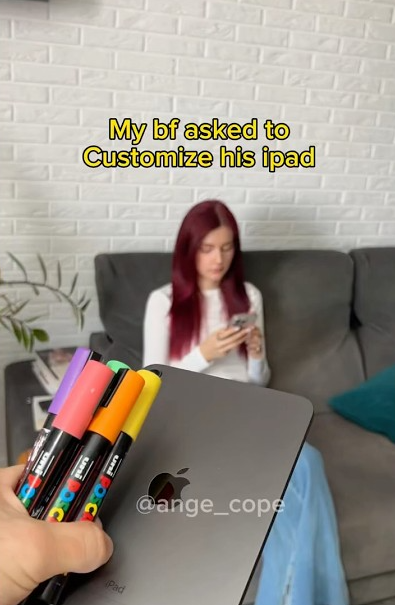 My boyfriend asked me to customize his iPad