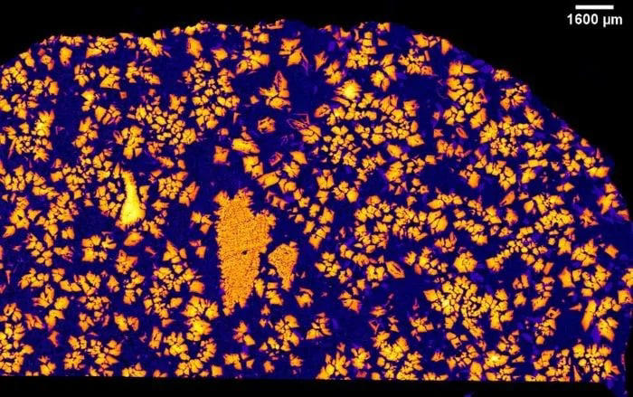 Researchers have discovered a 4.5-billion-year-old meteorite in the ...