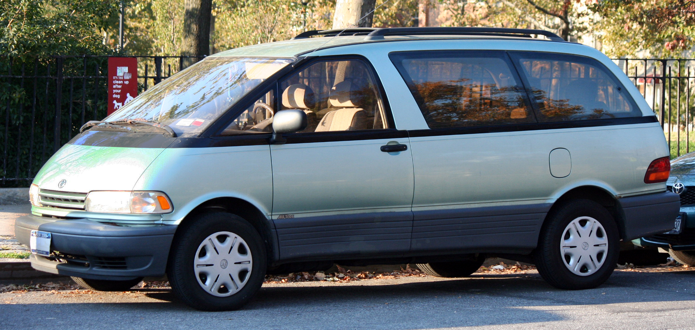 The 11 worst family cars ever produced