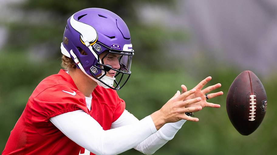Vikings OC sidesteps QB controversy, praises JJ McCarthy's 'upward arrow'