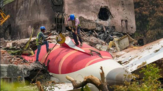 Pilots’ body opposes interim report on AI171 crash, demands judicial probe