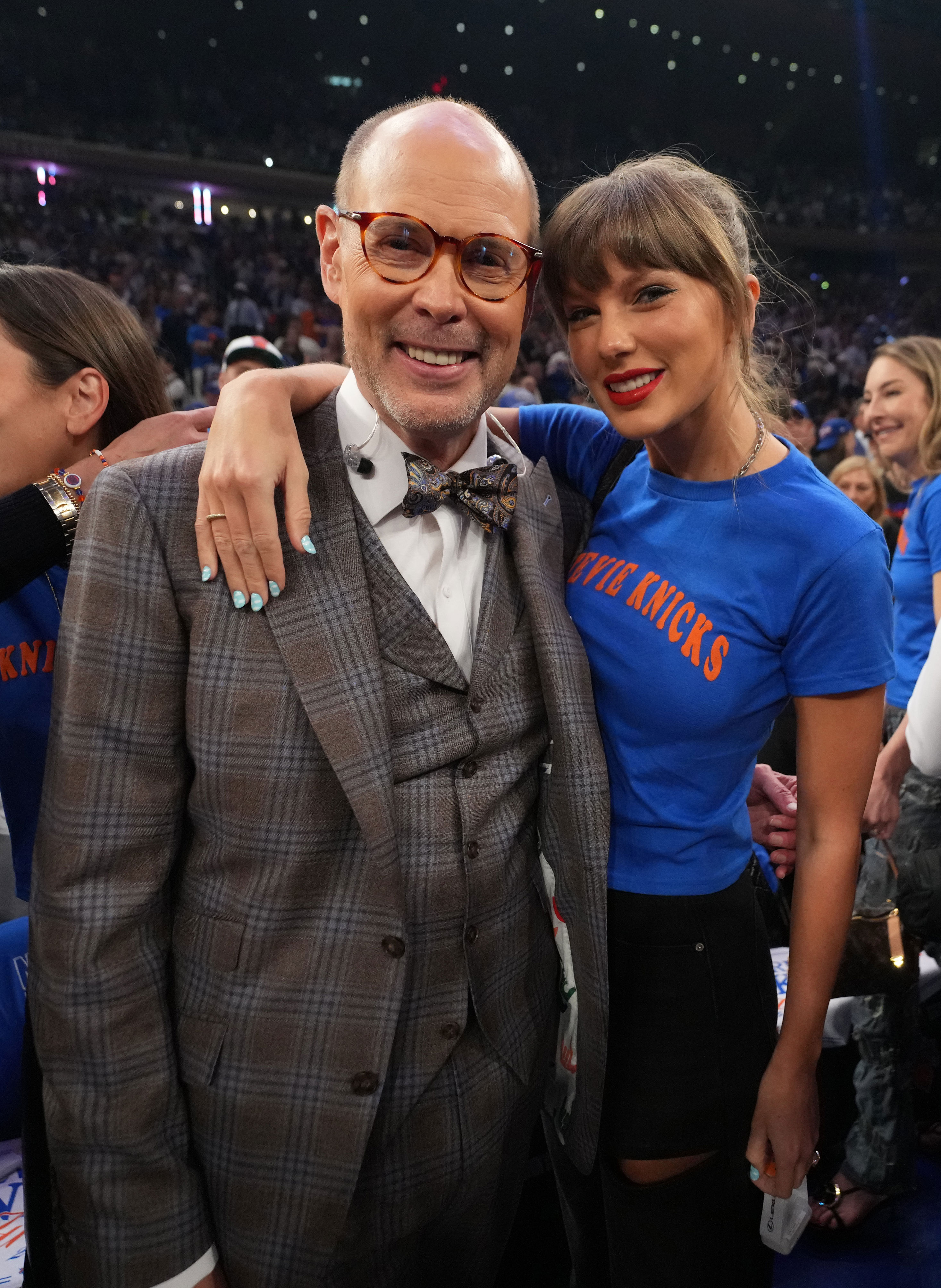 Taylor Swift makes NBA broadcaster Ernie Johnson the coolest grandpa in ...