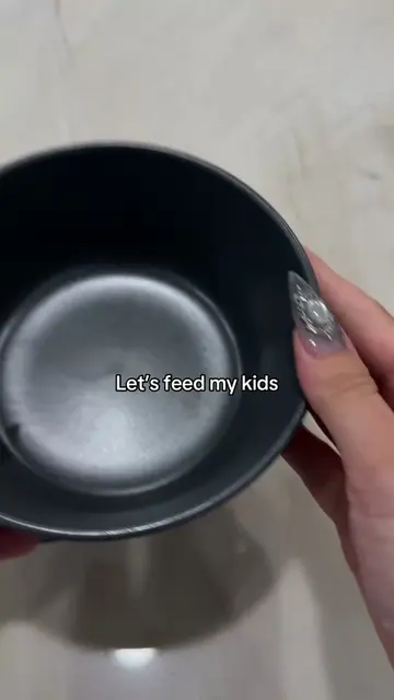 Watch my reptile kids devour dinner