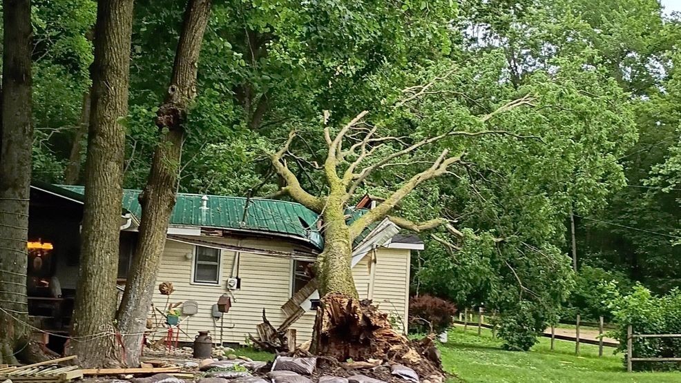 Hurricane-force wind gusts and a few tornadoes arrive toward sunset