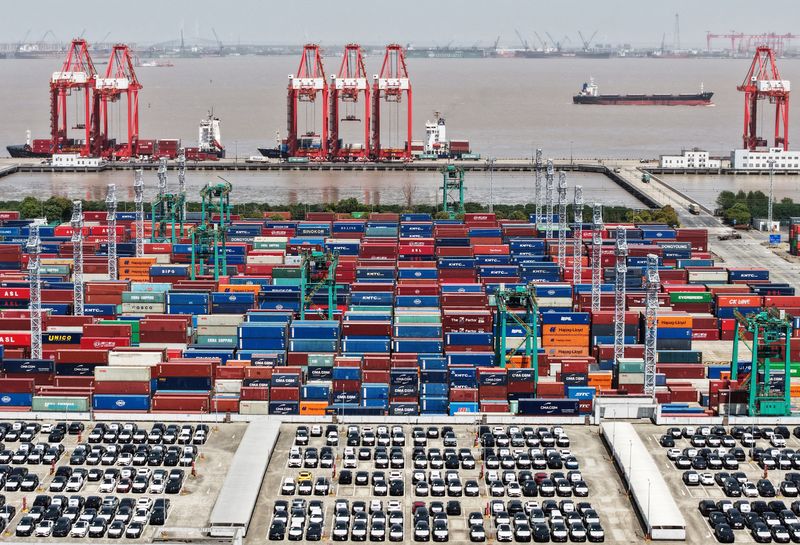 World Bank cuts global growth outlook to 2.5%, warns of drop to 1.3% if ...