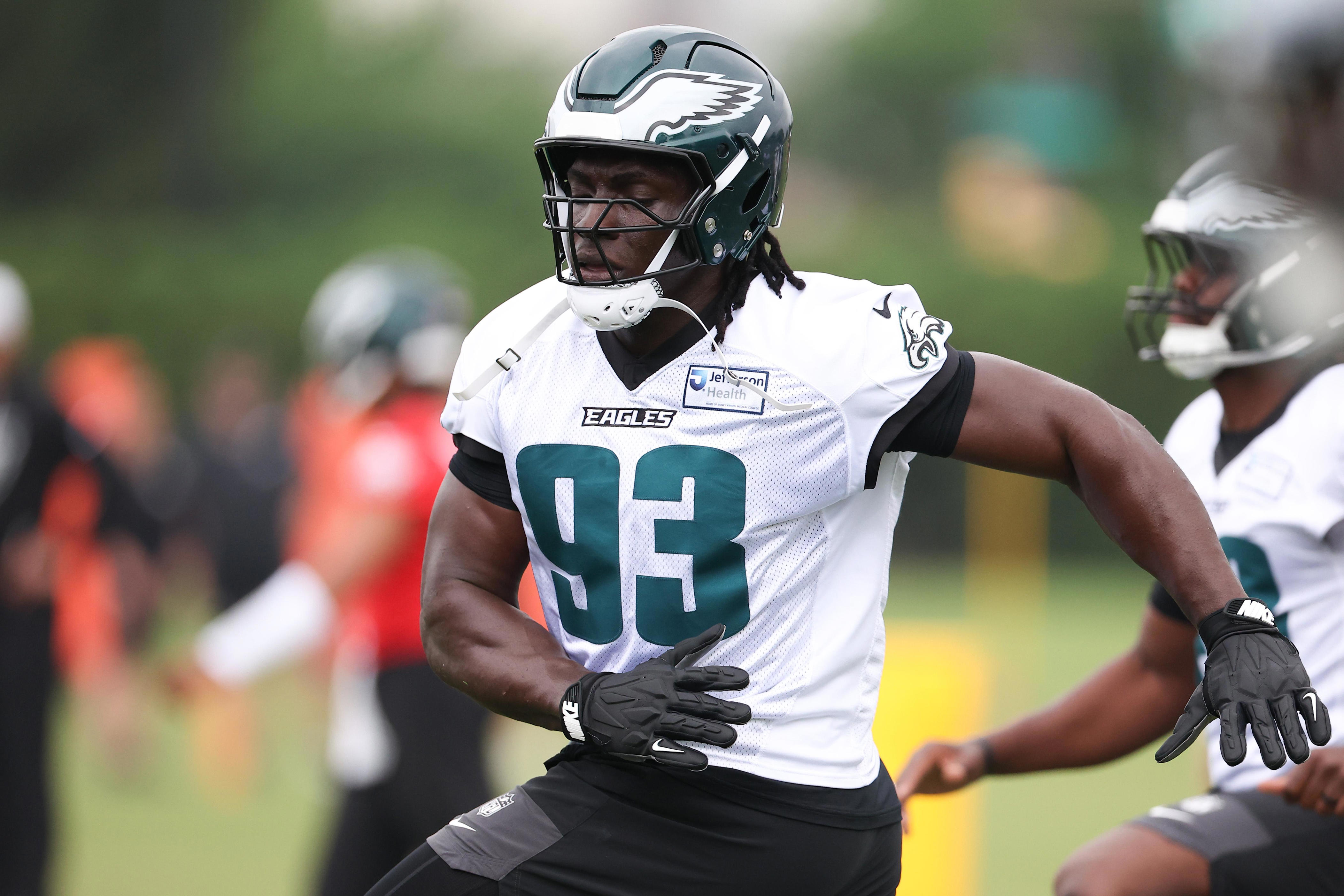 Eagles News: Uar Bernard speaks to Philadelphia media for the first time