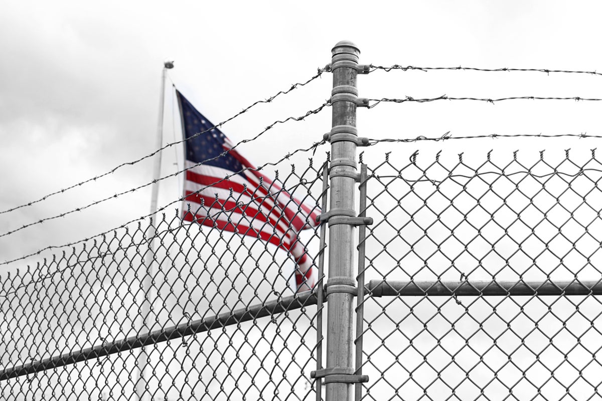 ICE detainee used a yoga mat to escape Houston facility
