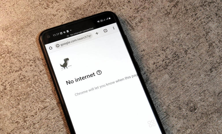 Thousands of internet customers cut off after sudden ISP collapse