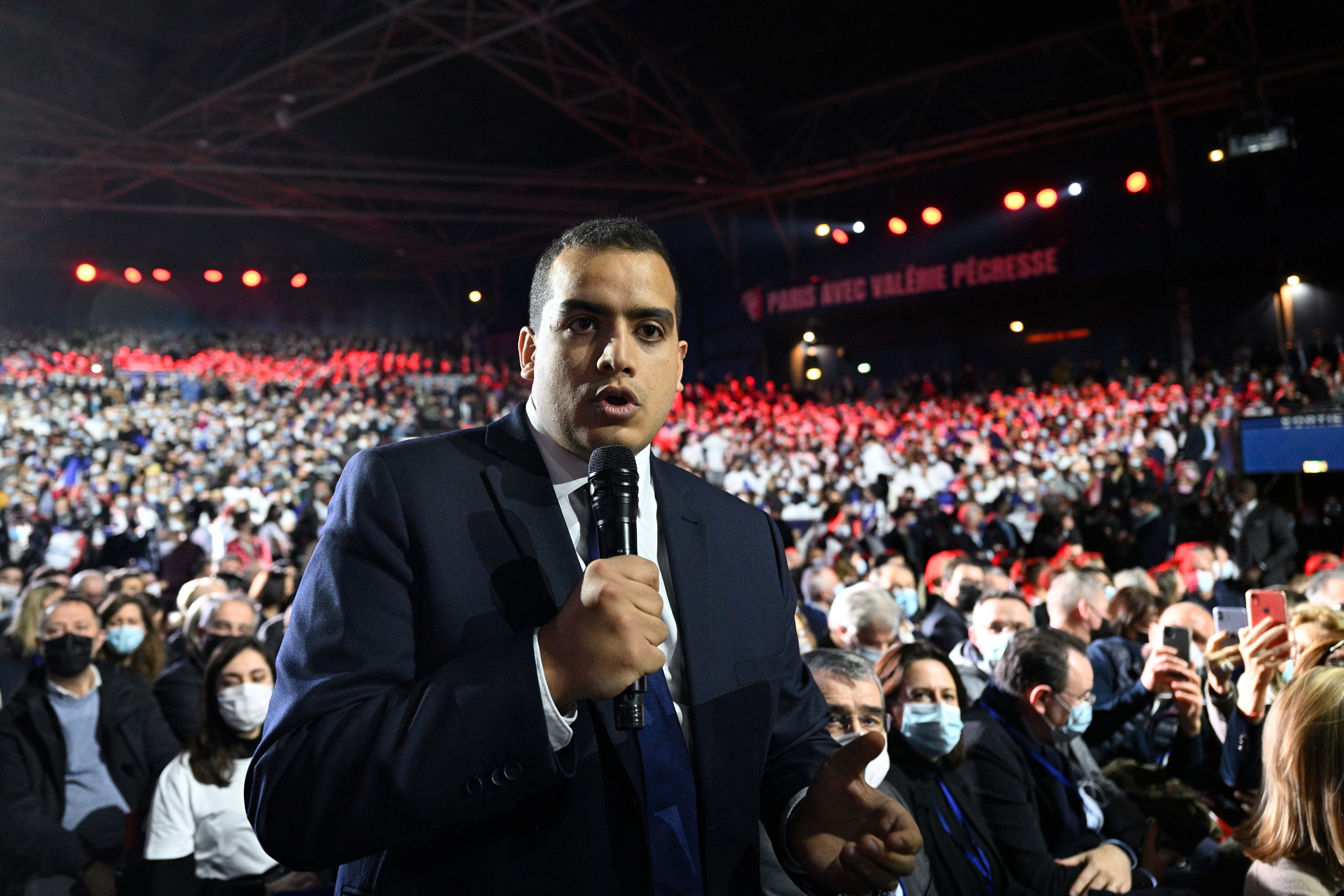 Intervenant sur CNews, le juriste Amine Elbahi saisit l’Arcom contre… CNews