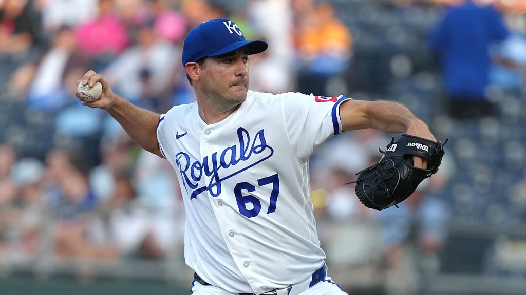 Pitcher Seth Lugo takes 107 mph line drive to forehead