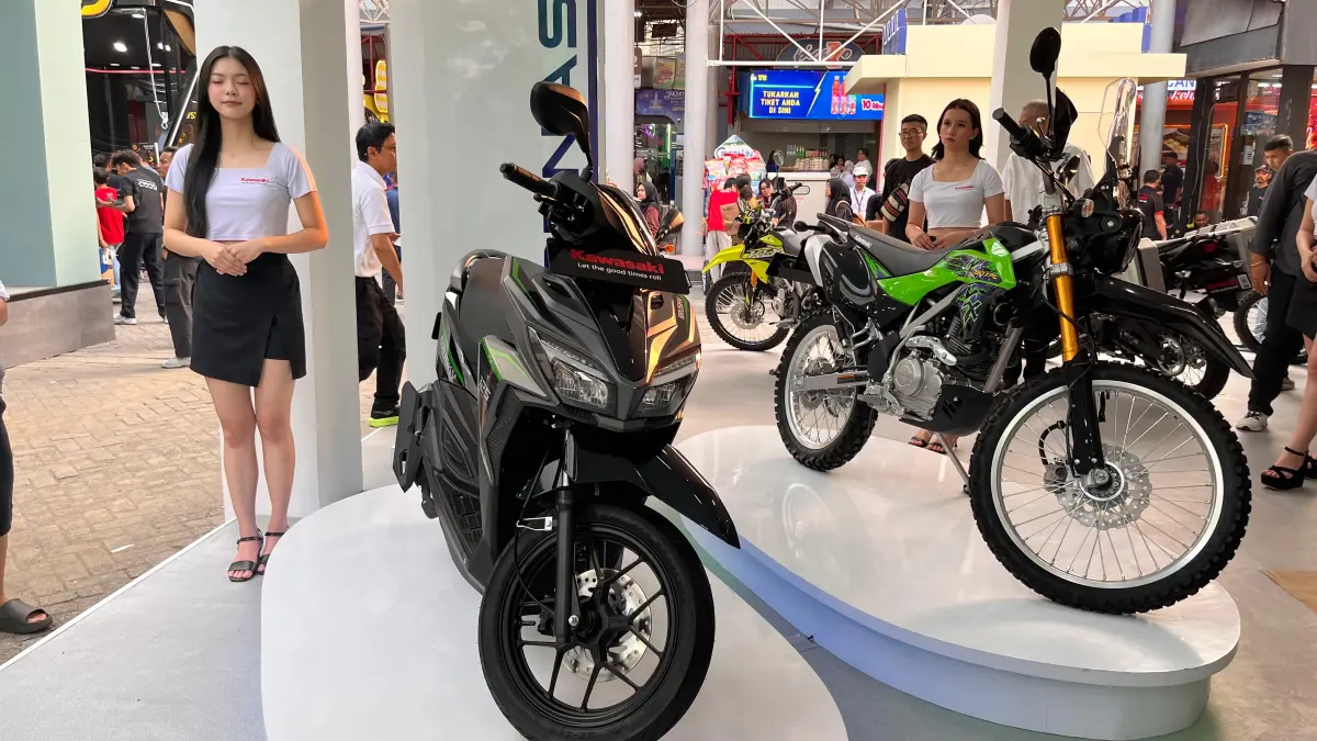 Mirip Honda Vario lawas, Kawasaki Brusky 125 meluncur dengan harga ...