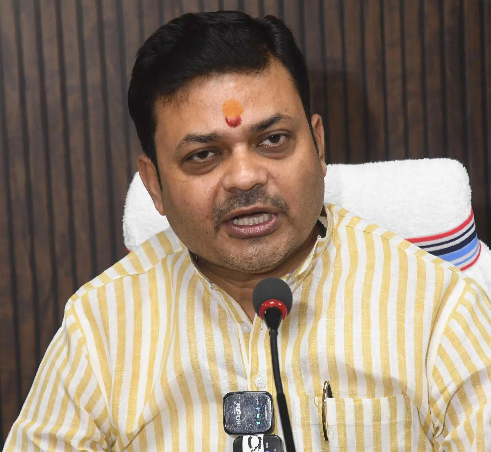 Govt to install 914 hand pumps to boost rural water supply