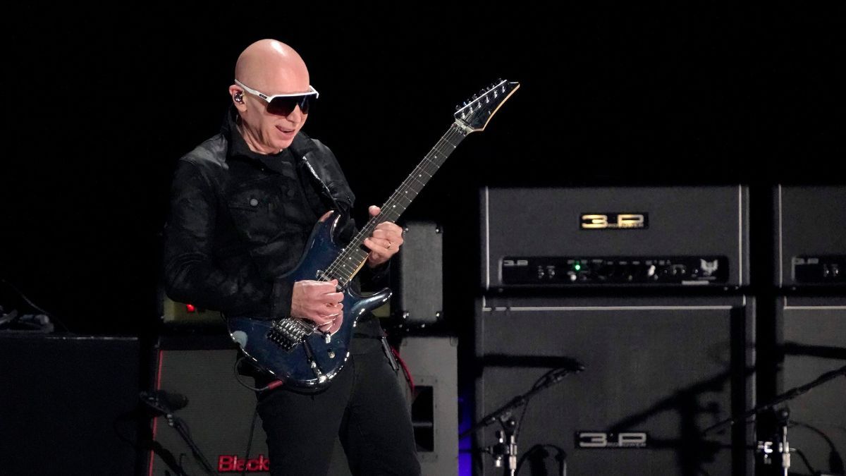 How Joe Satriani found the right amp builder for his Eddie Van Halen ...