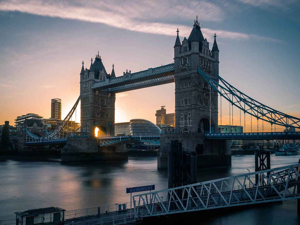 18 European cities where tourists should be careful walking alone at night
