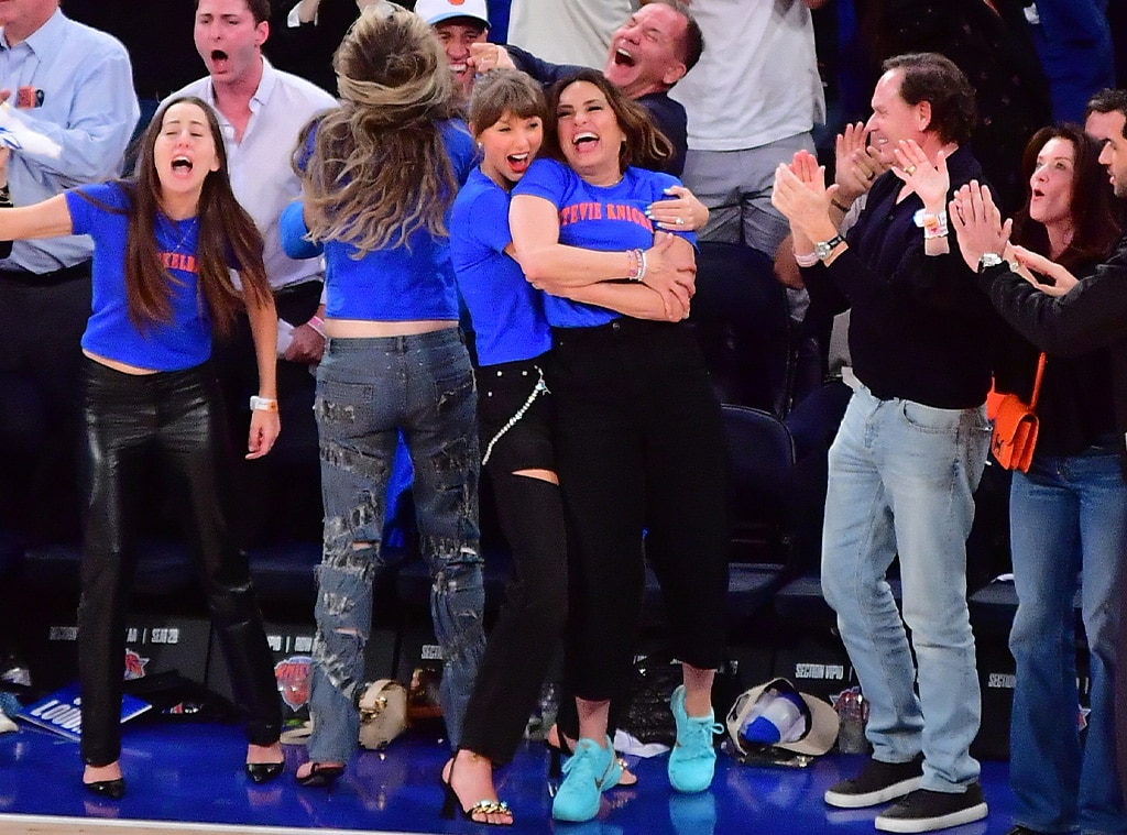 How Haim's Este, Danielle & Alana became part of Taylor Swift's squad