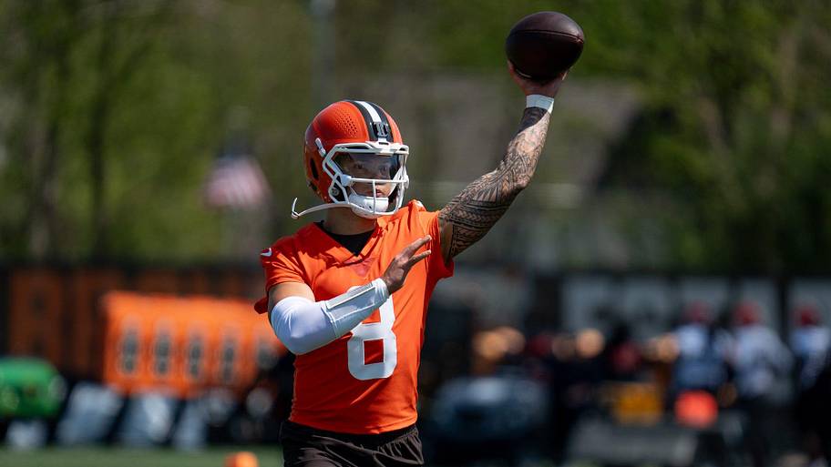 Falcons should give in to fan theories and reunite Kevin Stefanski and ...