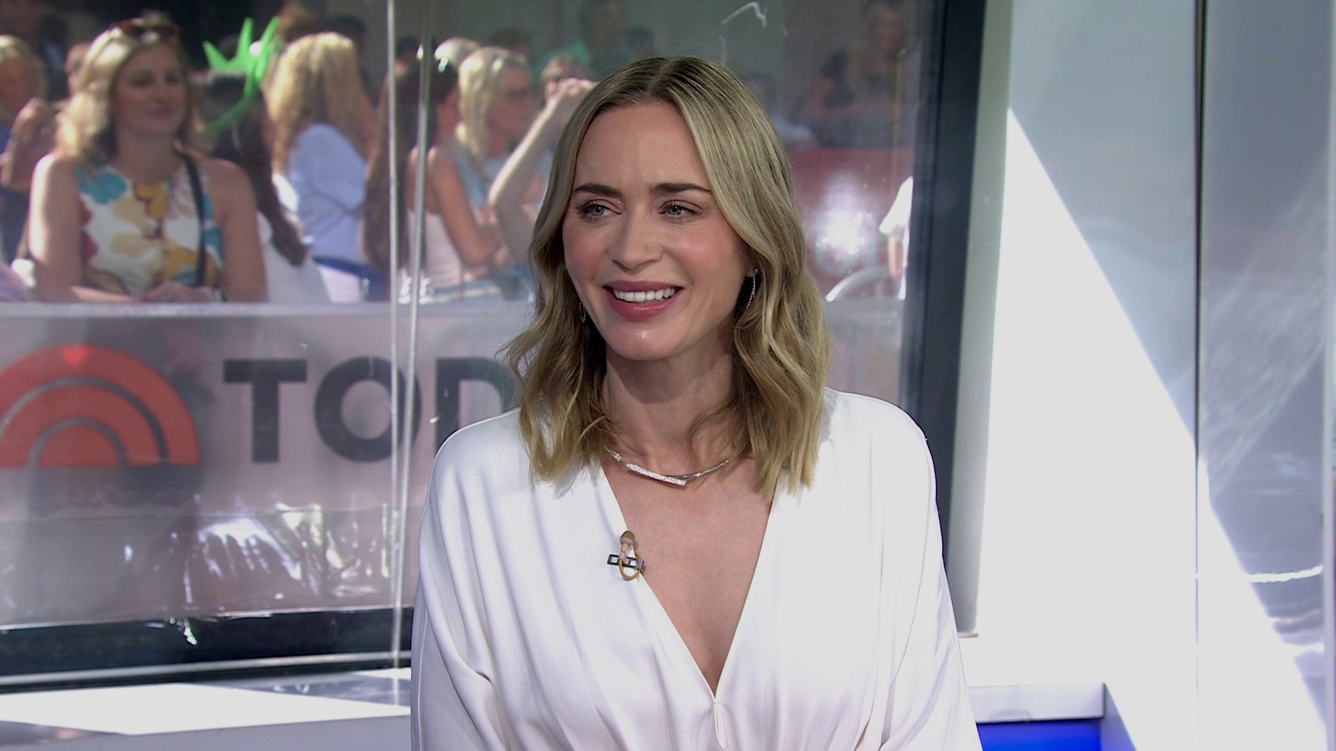 Emily Blunt on learning Korean, Russian, alien for 'Disclosure Day'