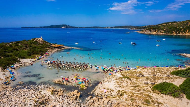 Controversy over beach umbrella ban at popular Sardinian beach