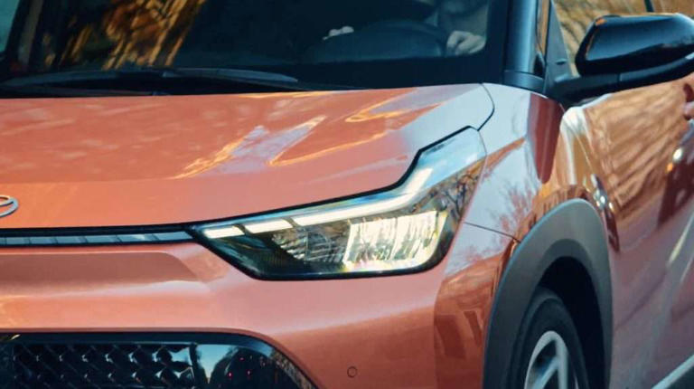 Toyota Aygo X Cross Hybrid 2026: caratteristiche, consumi e novità ...