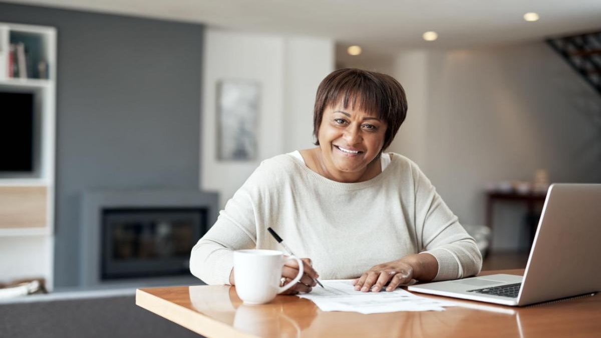 A financial advisor reveals the 4 investing rules millionaires never break