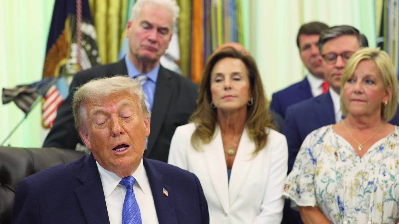 Fox News viewers turn on Donald Trump after 'delusional' 9-word threat ...