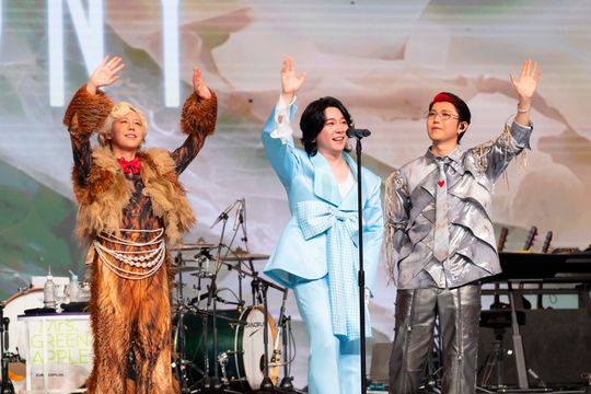 Mrs. GREEN APPLE『GOOD DAY』を披露 主催した“音楽の祭典”を盛り上げる