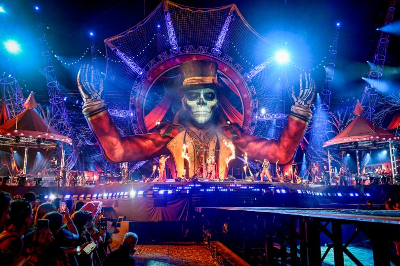 Pop star reveals surprise role in Take That Circus spectacular - and ...