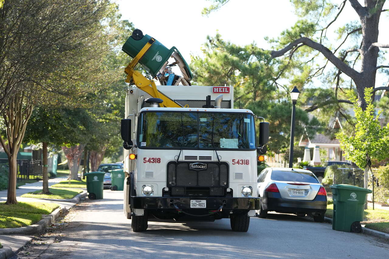 Houston lags behind other major Texas cities in recycling. Will the new ...