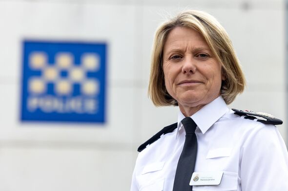 19-year-old rookie police officer PC Jess Turnbull killed responding to ...