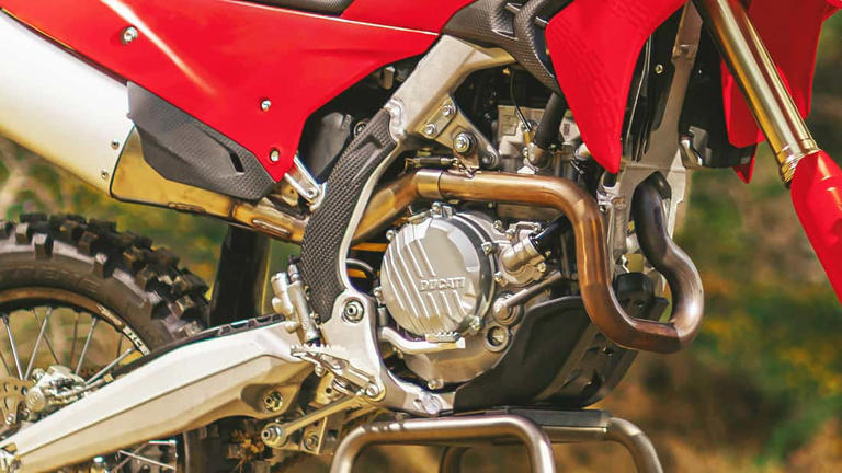 Ducati Desmo 450 EDS: Sport-Enduro mit Desmodromik und bis zu 56 PS