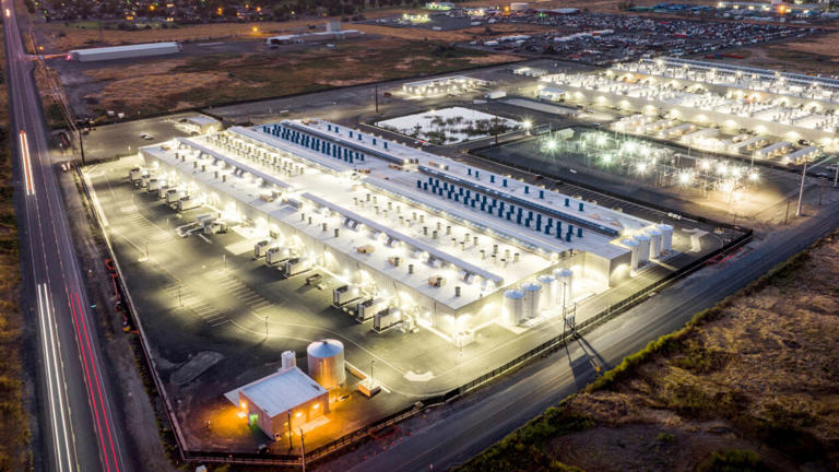 Amazon claims data centers are 7-times more water-efficient than rivals ...