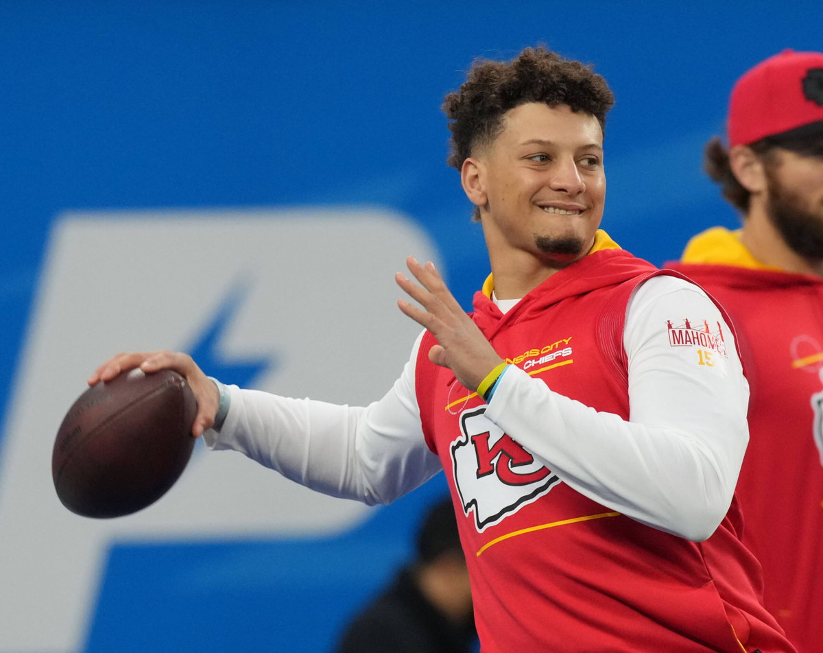 Athletes With Incredible Fitness From US' Every Major League
