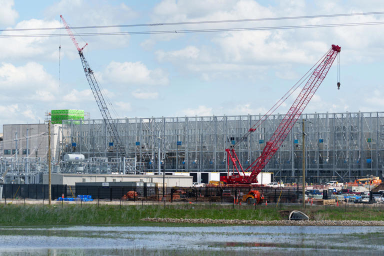 Five things to know about Amazon data centers' use of water